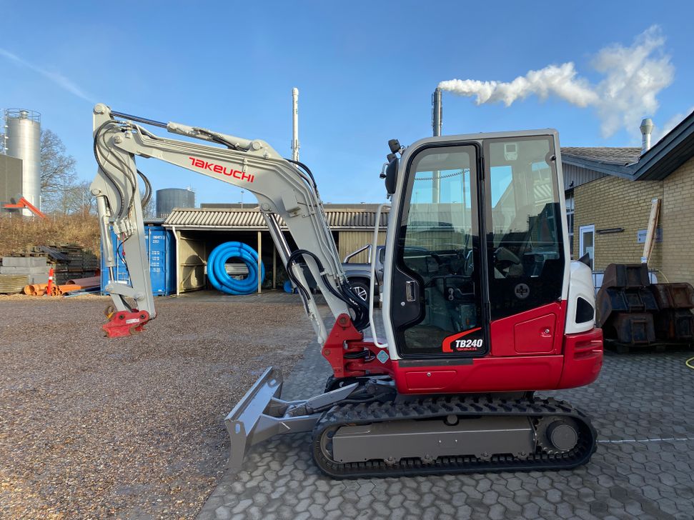 TAKEUCHI TB240 Kompakt Gravemaskine / TAKEUCHI TB240 Compact Excavator ...